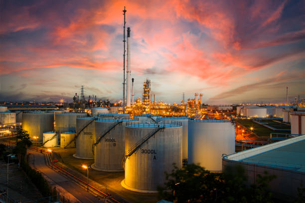 Oil Tank Pictures | Download Free Images on Unsplash