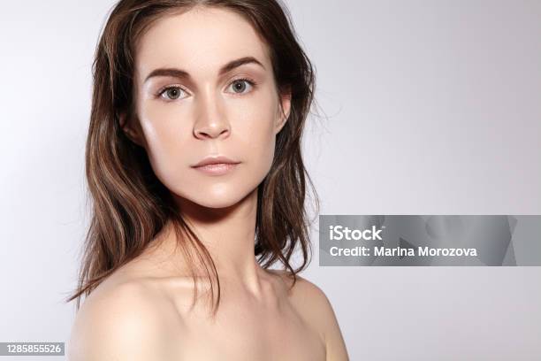 Potret Wajah Wanita Cantik Gadis Model Spa Cantik Dengan Kulit Segar