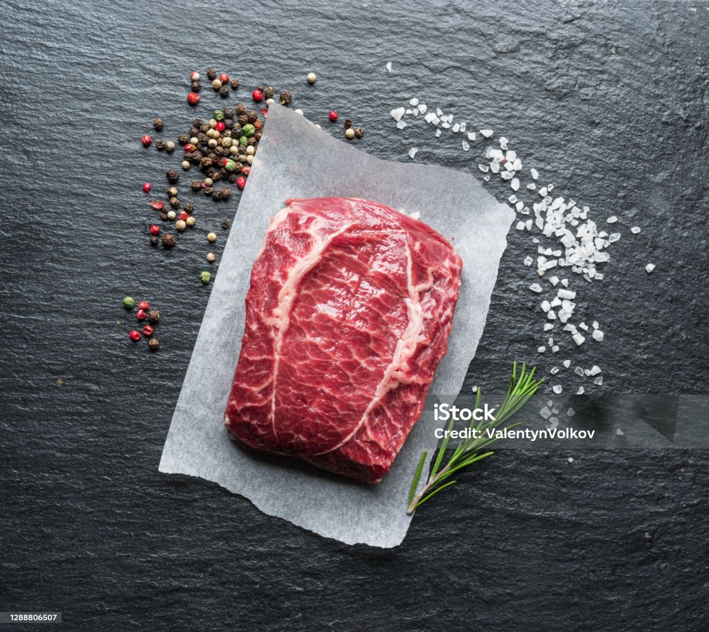 Steak Pisau Atas Atau Steak Daging Sapi Di Papan Grafit Dengan Bumbu