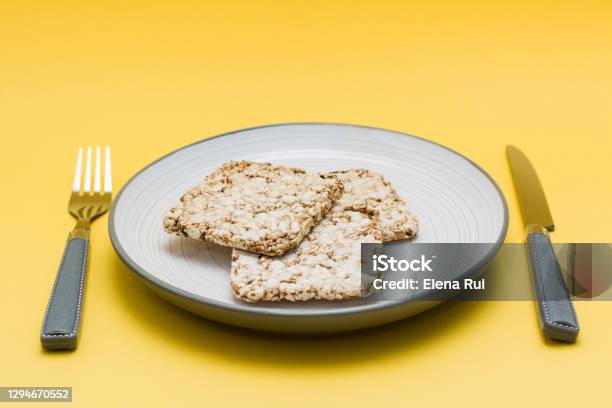 Makan Sehat Crispbread Terbuat Dari Gandum Gandum Rami Dan Biji Wijen