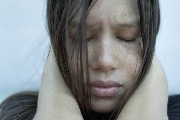1 000 Chinese Girl Crying ภาพถ่ายสต็อก รูปภาพ และภาพปลอดค่าลิขสิทธิ์