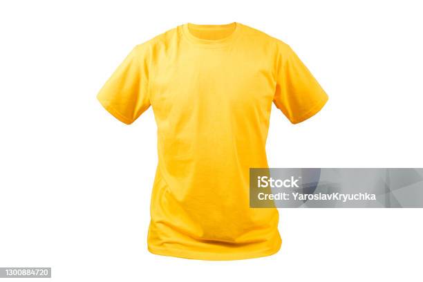 Mock Up Kosong Dengan Tshirt Kuning Terisolasi Pada Latar Belakang