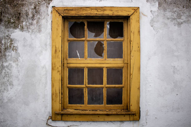 Free picture: Old decay wooden window on yellowish wall close-up