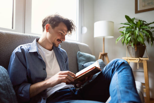 Man With Book Pictures | Download Free Images on Unsplash