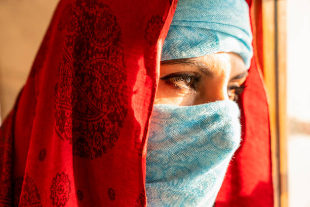 Niqab Banque Dimages Et Photos Libres De Droit Istock