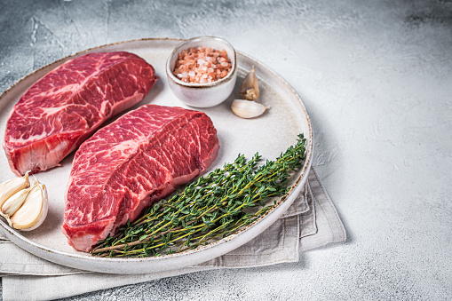 Raw Oyster Top Blade Atau Steak Daging Sapi Panggang Besi Datar Di Atas