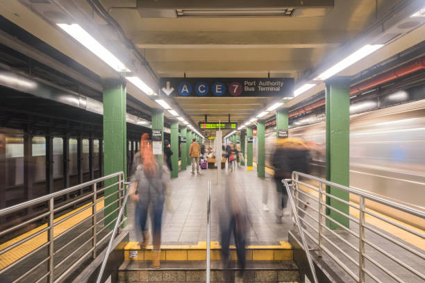 Crowded Subway Pictures | Download Free Images on Unsplash