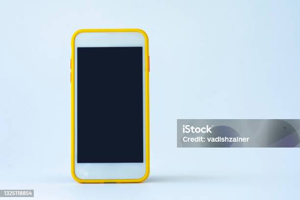 Mockup Smartphone Dengan Layar Hitam Telepon Closeup Pada Latar