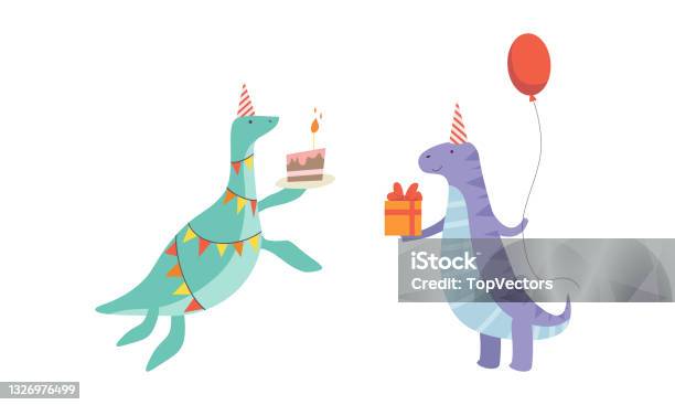 Dinosaurus Imut Di Pesta Topi Di Pesta Ulang Tahun Set Menggemaskan ... Dinosaurus Imut Di Pesta Topi Di Pesta Ulang Tahun Set Menggemaskan ...