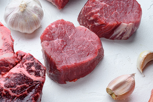 Steak Minion Fillet Mentah Segar Daging Sapi Marmer Dengan Rosemary Dan