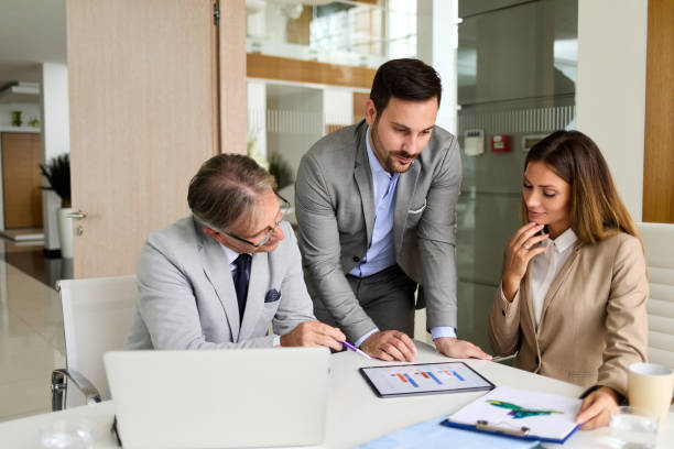 Sales Executive Pictures | Download Free Images on Unsplash