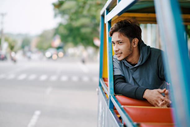 Indonesian Man Pictures | Download Free Images on Unsplash