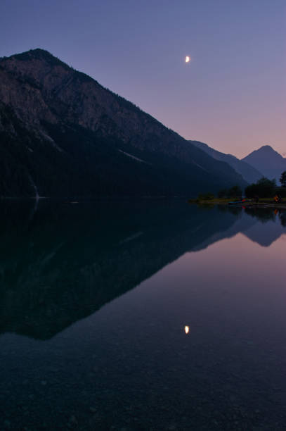 Calme Pictures | Download Free Images on Unsplash