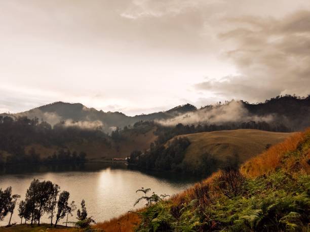 Ranu Kumbolo Pictures | Download Free Images on Unsplash