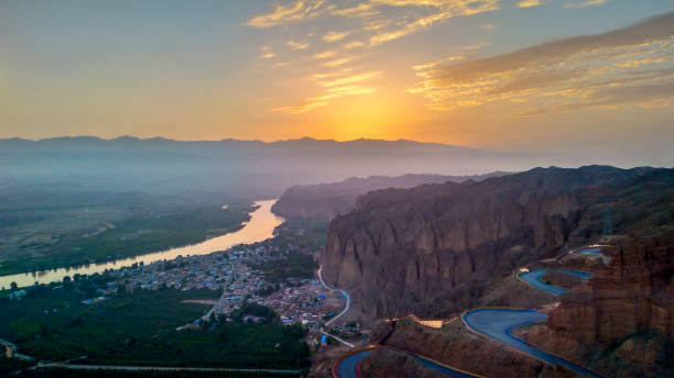 Yellow River Pictures | Download Free Images on Unsplash