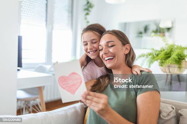 Photo Libre De Droit De Bonne Fête Des Mères La Fille De Lenfant