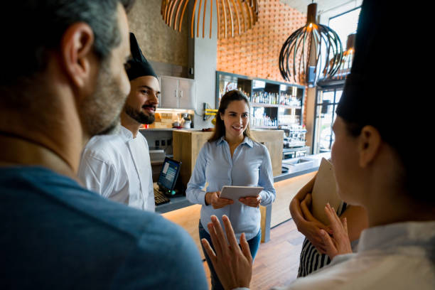 Restaurant Manager Pictures | Download Free Images on Unsplash
