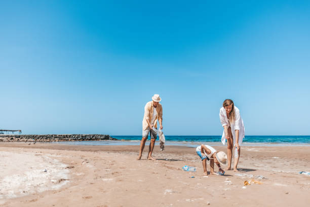 30,000+ Beach Cleanup Pictures | Download Free Images on Unsplash