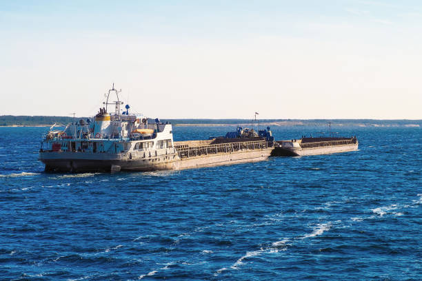 Barge Pictures | Download Free Images on Unsplash