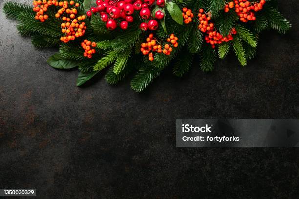 Latar Belakang Atau Template Kartu Ucapan Natal Dengan Dekorasi Meriah