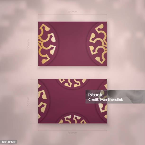 Kartu Nama Burgundy Dengan Ornamen Emas Antik Untuk Merek Anda