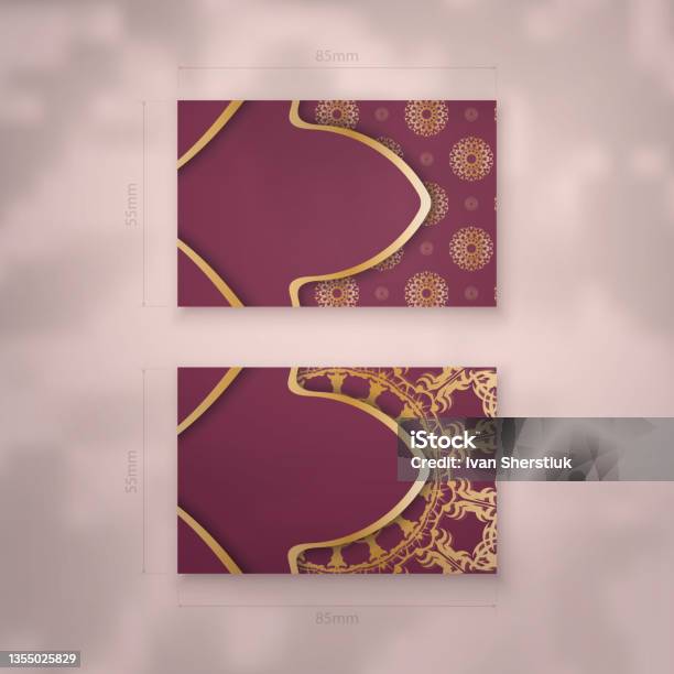 Template Kartu Nama Dalam Warna Burgundy Dengan Ornamen Emas Vintage