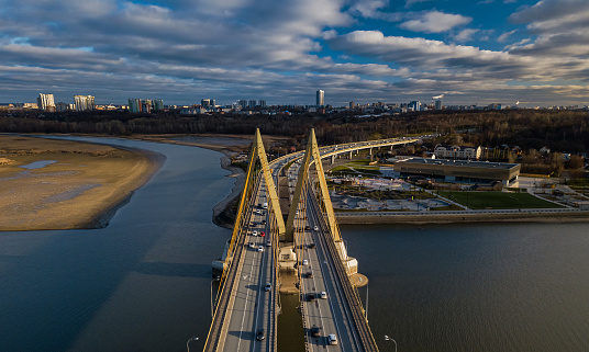 Pemandangan Puncak Jembatan Millennium Di Kazan Jembatan Kabeltinggal ... Pemandangan Puncak Jembatan Millennium Di Kazan Jembatan Kabeltinggal ...