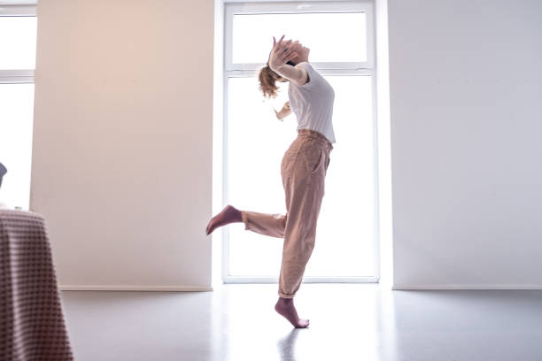 Dancing Stillness Pictures | Download Free Images on Unsplash