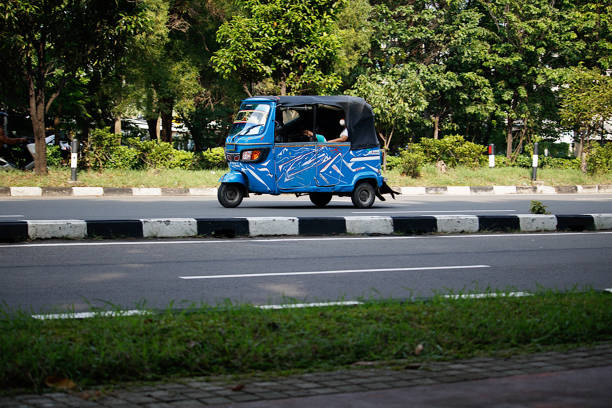 Bajaj Pictures | Download Free Images on Unsplash