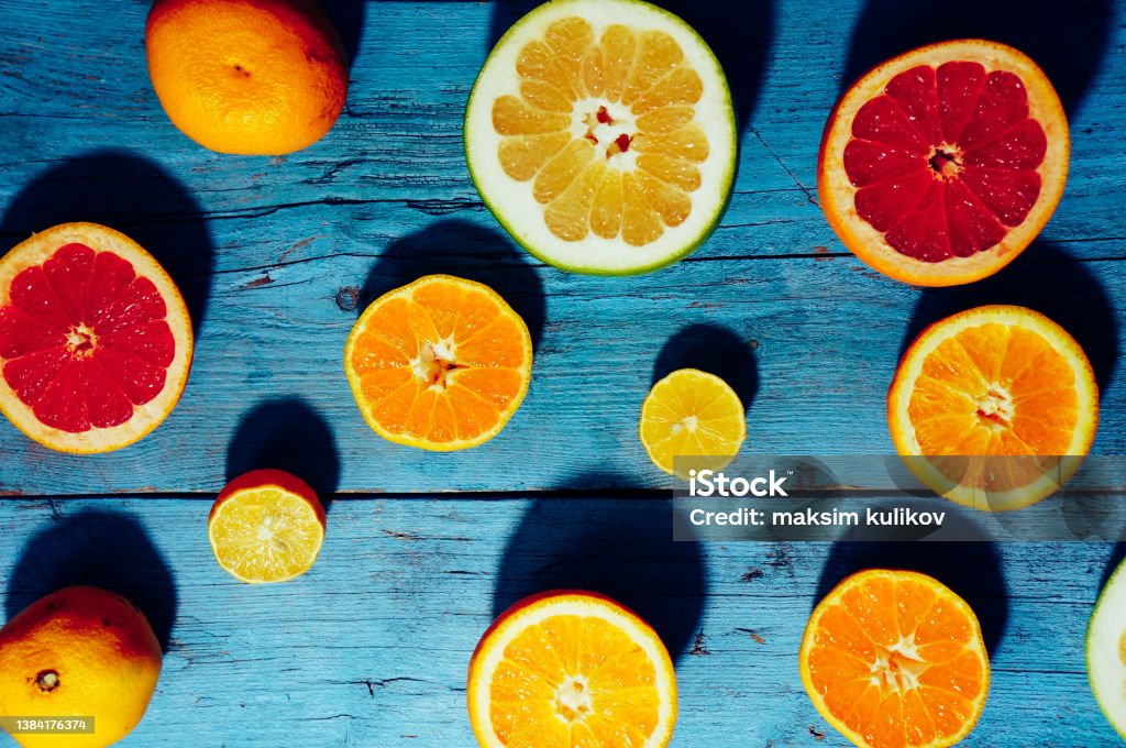 Jeruk Setengah Irisan Segar Jeruk Bali Jeruk Keprok Lemon Di Atas Meja ... Jeruk Setengah Irisan Segar Jeruk Bali Jeruk Keprok Lemon Di Atas Meja ...