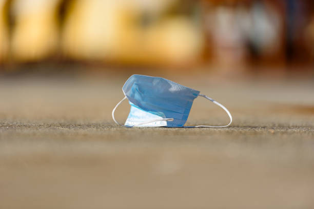 Free picture: abandoned, dirty, junk, face mask, coronavirus, garbage ...