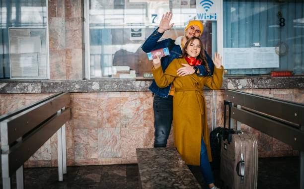 Free picture: love, railroad, railway, sweet, hands, boyfriend, girlfriend
