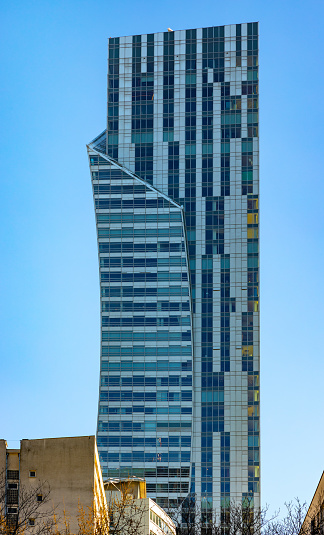 Zlota 44 Menara Perumahan Sail Di Jalan Zlota Di Distrik Pusat Kota ... Zlota 44 Menara Perumahan Sail Di Jalan Zlota Di Distrik Pusat Kota ...