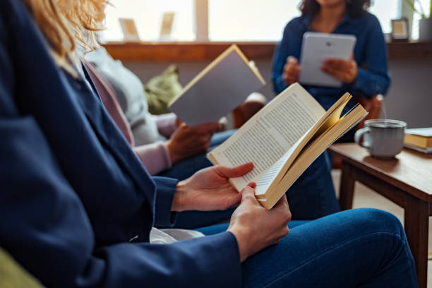 30k+ Book Club Pictures | Download Free Images on Unsplash
