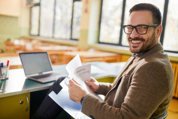 Teacher Desk Pictures | Download Free Images on Unsplash