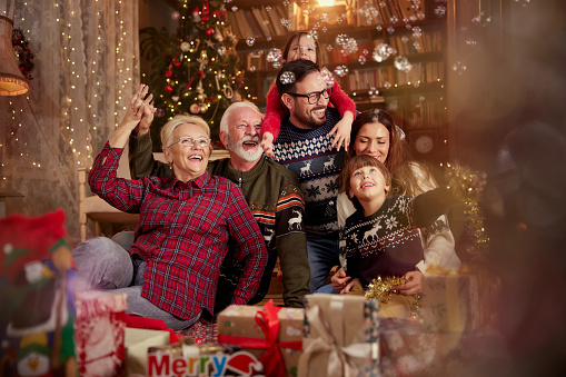 Free photos of christmas family. Free images, stock photos and ... Free photos of christmas family. Free images, stock photos and ...