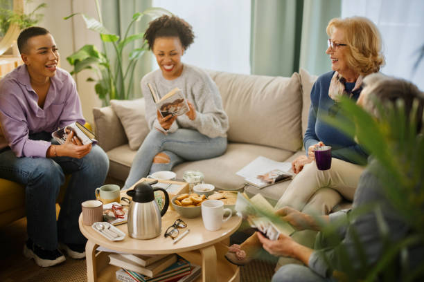 Book Group Pictures | Download Free Images on Unsplash