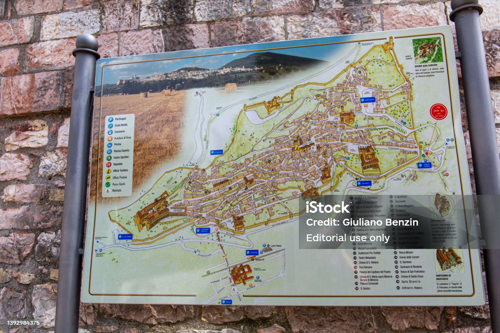Foto De Mapa Da Cidade De Assis Colocado Na Entrada Da Cidade Mapa Com Todos Os Monumentos E