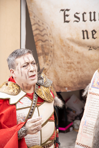 ทางเข้าของ Moors และ Christians Parade ประกาศอย่างเป็นทางการเกี่ยวกับ