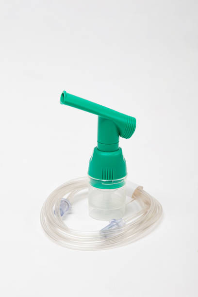 210 Fotos De Aerosol Bucal Fotografías De Stock Fotos E Imágenes Libres De Derechos Istock
