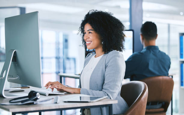 750+ Office Work Pictures | Download Free Images on Unsplash