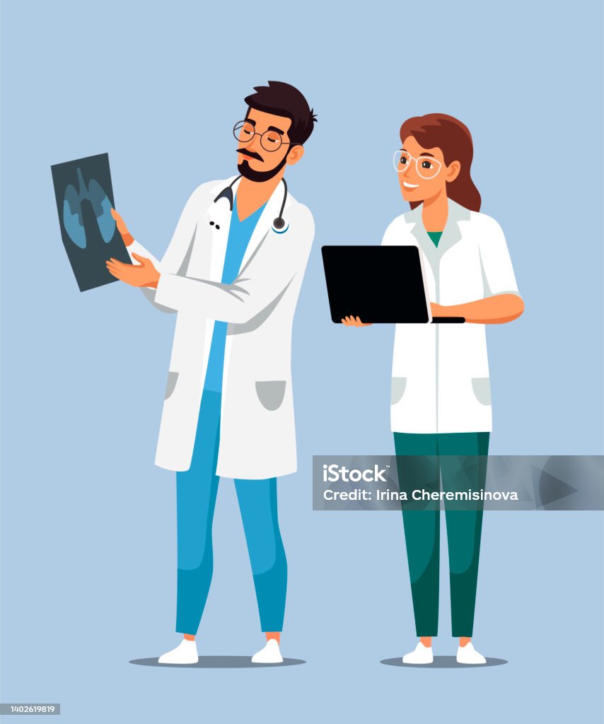 Le Médecin Et Linfirmière Étudient Et Discutent De Limage Pulmonaire
