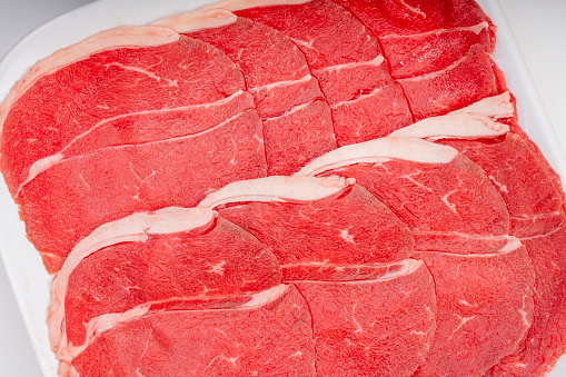 Daging Sapi Wagyu Irisan Langka Di Piring Putih Daging Sapi Merah