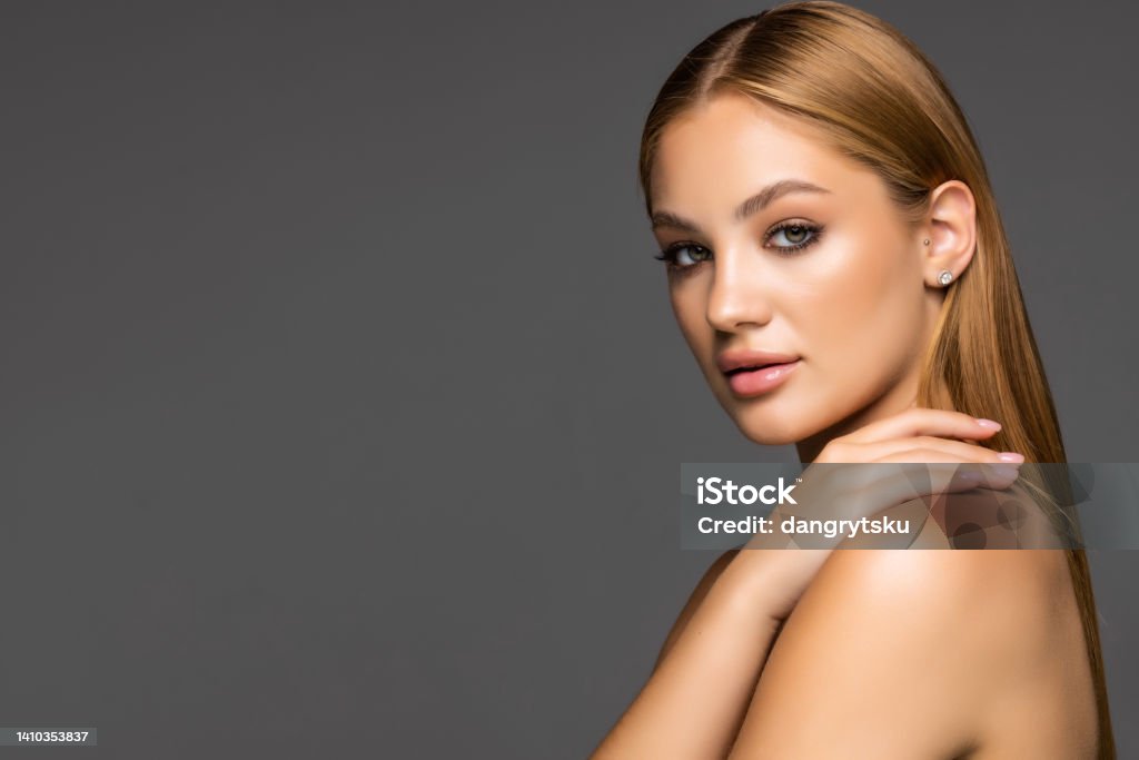Beautiful Smiling Girl With Clean Skin Natural Makeup And White Teeth