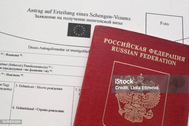 Paspor Dan Formulir Aplikasi Visa Schengen Dalam Bahasa Rusia Dan ... Paspor Dan Formulir Aplikasi Visa Schengen Dalam Bahasa Rusia Dan ...