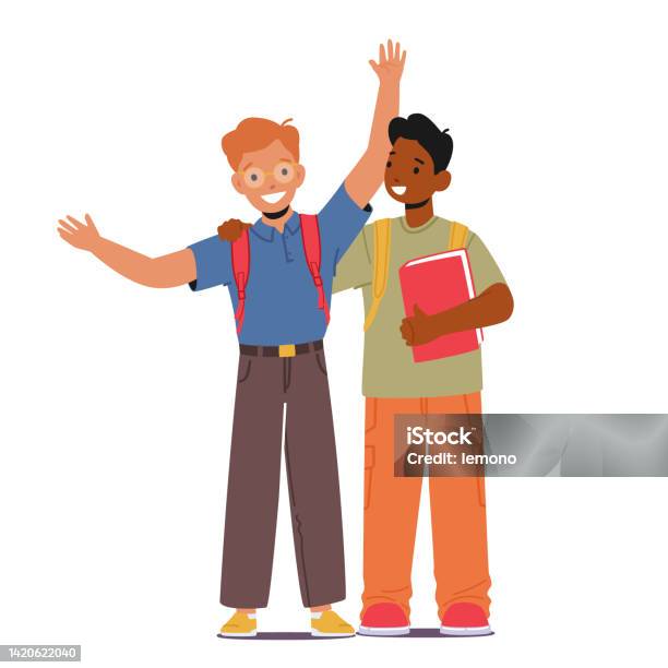 Des Écoliers Amis Avec Des Sacs À Dos Et Des Livres Se Tiennent Debout