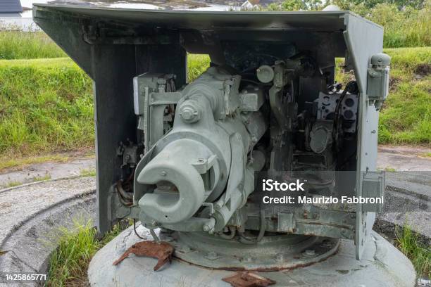 Ergan Costal Fort Dibangun Oleh Jerman Selama Perang Dunia Kedua Dengan ... Ergan Costal Fort Dibangun Oleh Jerman Selama Perang Dunia Kedua Dengan ...