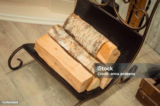 Kayu Bakar Birch Di Tumpukan Kayu Palsu Kayu Gelondongan Kayu Dalam Set ... Kayu Bakar Birch Di Tumpukan Kayu Palsu Kayu Gelondongan Kayu Dalam Set ...