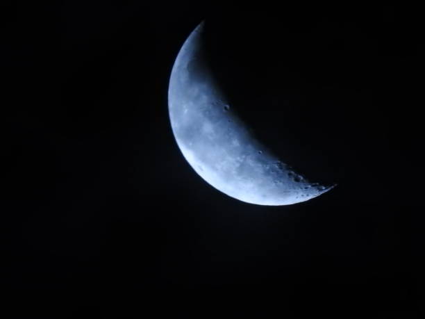 480+ Luna Calante Immagine Foto stock, immagini e fotografie royalty ... 480+ Luna Calante Immagine Foto stock, immagini e fotografie royalty ...