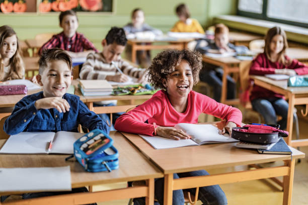 30,000+ School Kids Pictures | Download Free Images on Unsplash